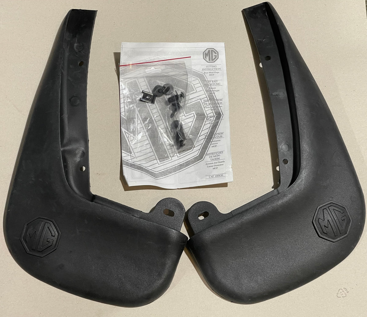 PAIR OF MUD FLAPS REAR MGF 'MG' BRANDED - INCLUDES DELIVERY – MG Spare ...