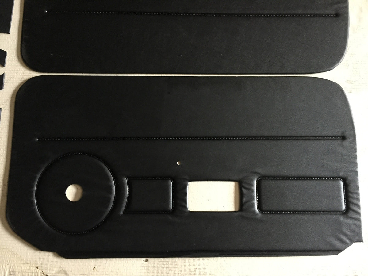 TK120A TRIM KIT MGB GT 1976 > BLACK - INCLUDES DELIVERY – MG Spare Parts
